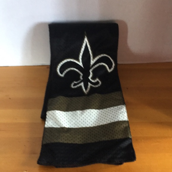 NHL | Accessories | Nfl Las Vegas Saints Scarf Inside Zipper Pocket ...